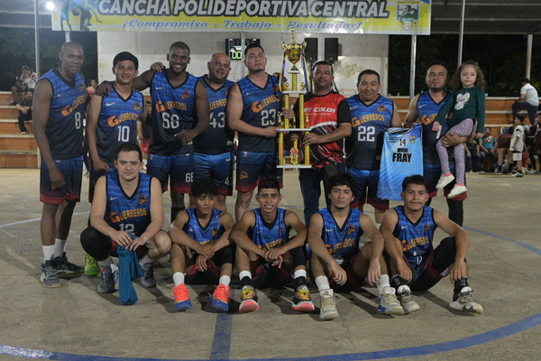 Coronan a los equipos más destacados del baloncesto local | Nuestro Diario