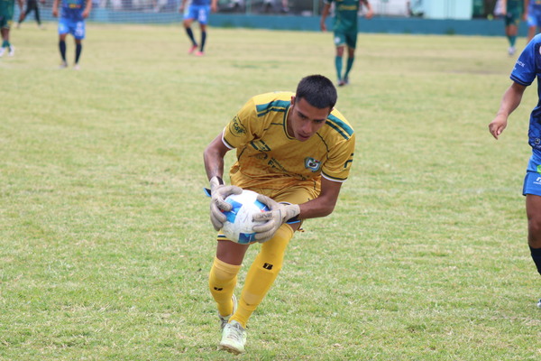 Fernando Monzón debuta en el arco con Deportivo Fraijanes | Nuestro Diario