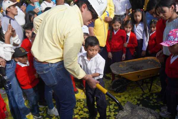 Ponen primera piedra de escuela más grande del municipio | Nuestro Diario