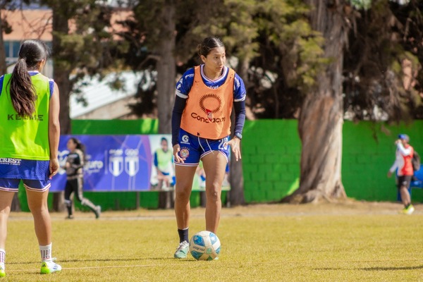 Jimena Rodríguez se incorpora a Xelajú MC Femenino | Nuestro Diario ...
