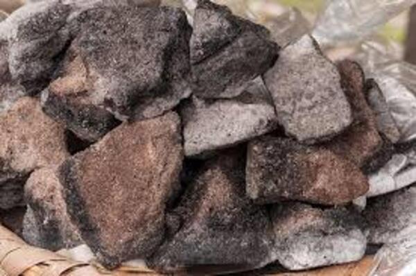 Sacapulas, Quiché: El arte ancestral de la sal negra | Nuestro Diario