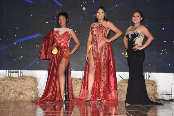 Ruth Nahomi Catalán queda electa como la Flor de la Feria | Nuestro Diario