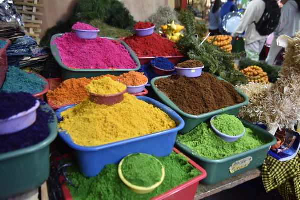 El aserrín adorna la representación del nacimiento de Jesús | Nuestro ...