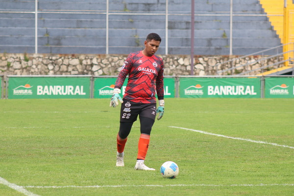 Portero de AFF Guatemala dedica las atajadas a su hija | Nuestro Diario ...