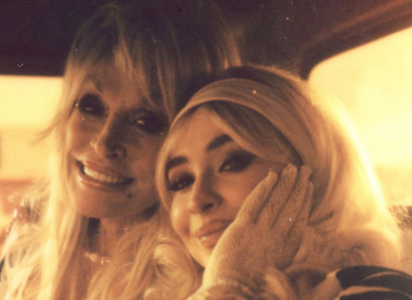 Dolly Parton pone su sello en canción de Sabrina Carpenter | Nuestro Diario