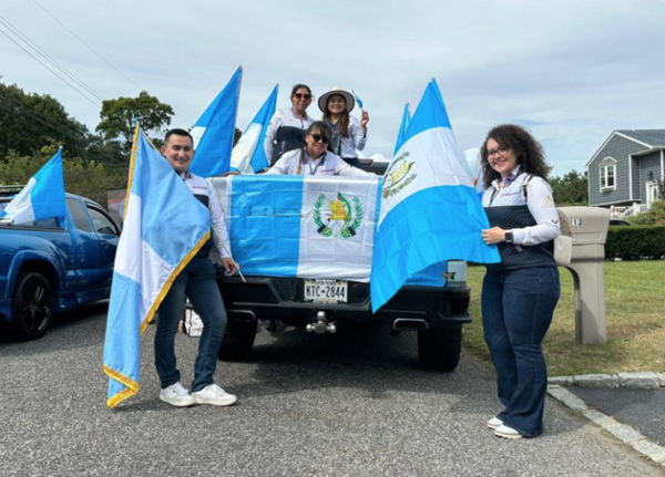 Invitan a chapines a izar la bandera por la Independencia | Nuestro Diario