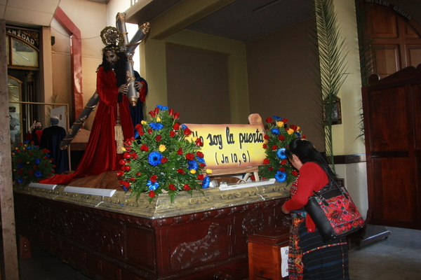 Grupos religiosos participan en cortejo de La Reseña | Nuestro Diario