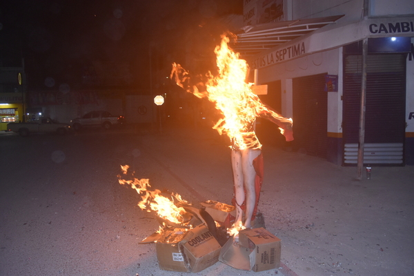 La tradicional quema del diablo se realizó en Guatemala | Nuestro ...