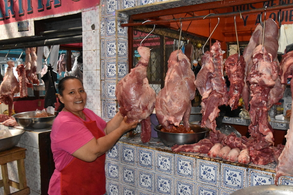 Ofrecen pierna de marrano para degustarla en Nochebuena | Nuestro Diario
